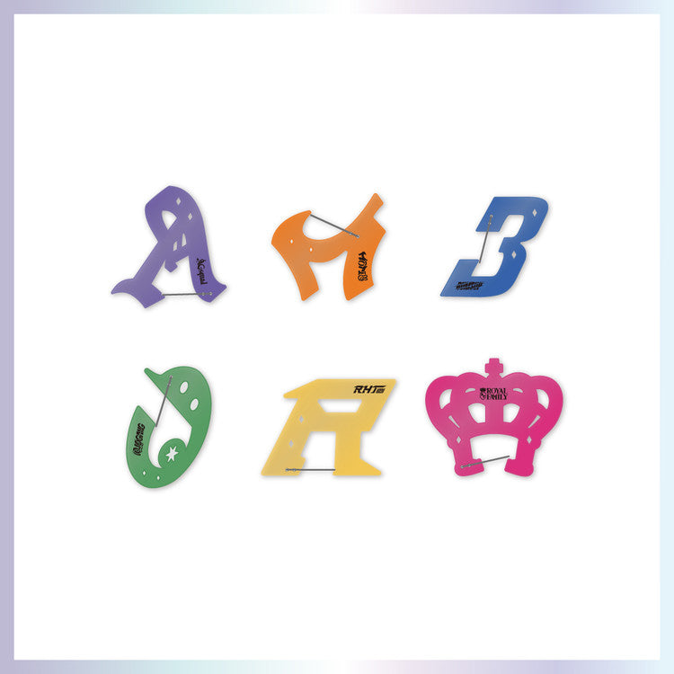 WORLD OF STREET WOMAN FIGHTER POP-UP STORE ACRYLIC CARABINER